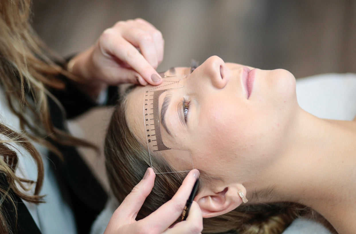 Certified brow mapping & waxing training – Perfection Elements